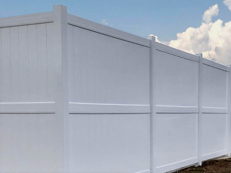 Vinyl Fences | Bowden Fence - Columbus Ohio